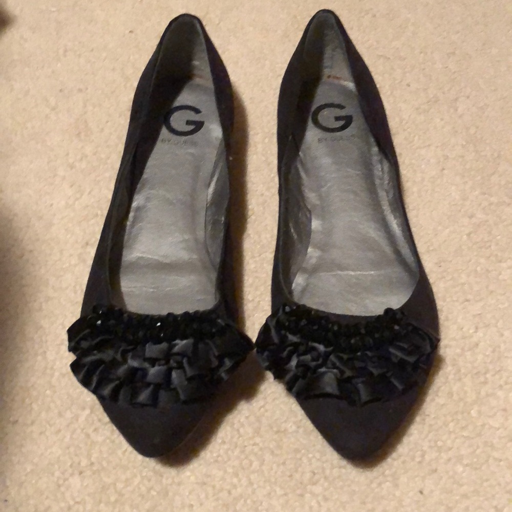 Brand New G By Guess Black Ruffle Flats Size 8.5 - Gem